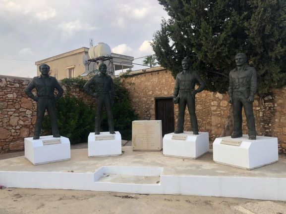 Οι ήρωες του Αχυρώνα, Λιοπέτρι, Αμμόχωστος - Digital Glyptotheque